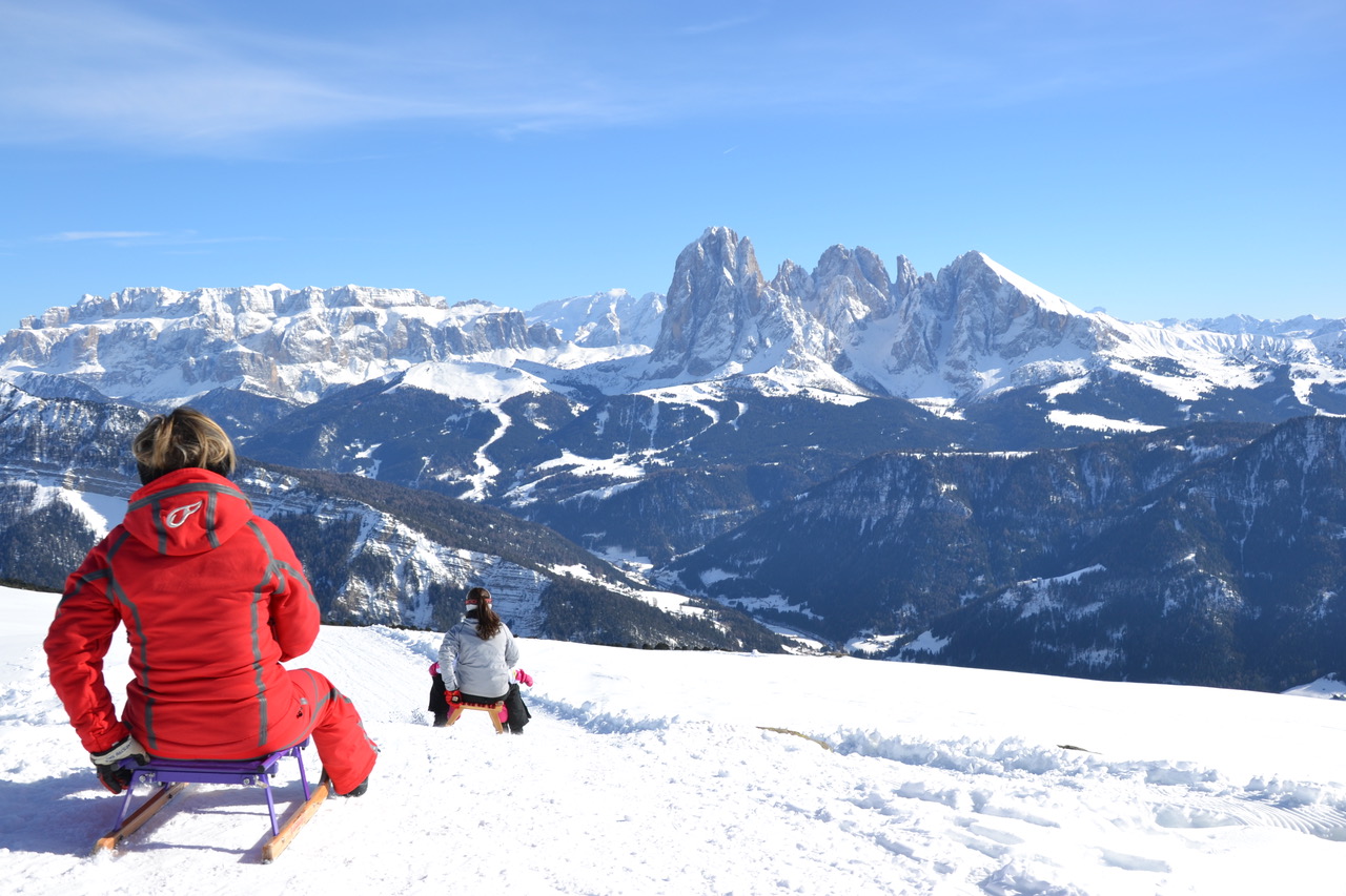 DIVERTIRSI CON LO SLITTINO IN VAL GARDENA - AgoraNews